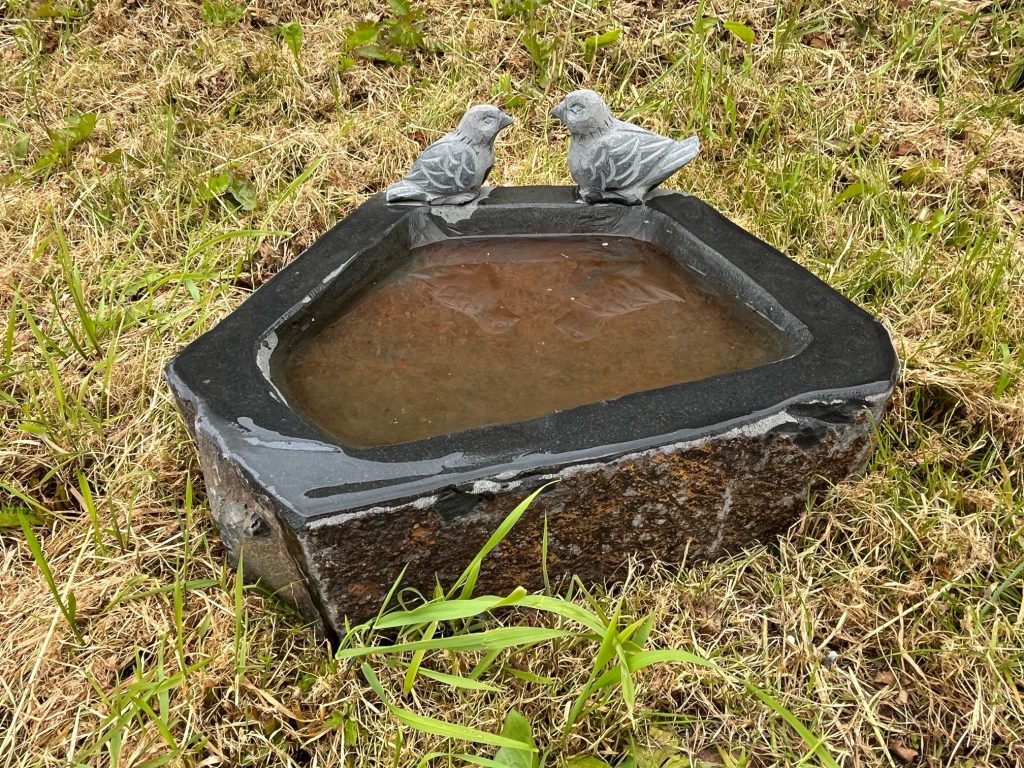 Basalt Birdbath with two birds – Eastern Connections
