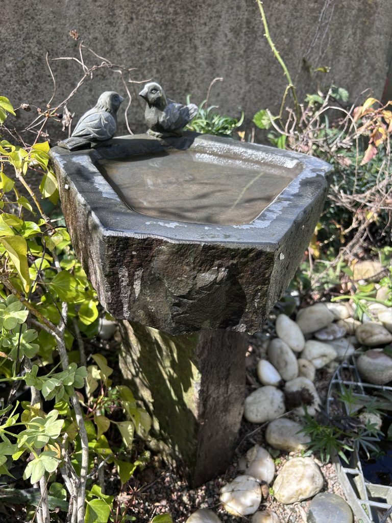 Basalt Birdbath with two birds, 59cm H with birds, New for 2025 ...
